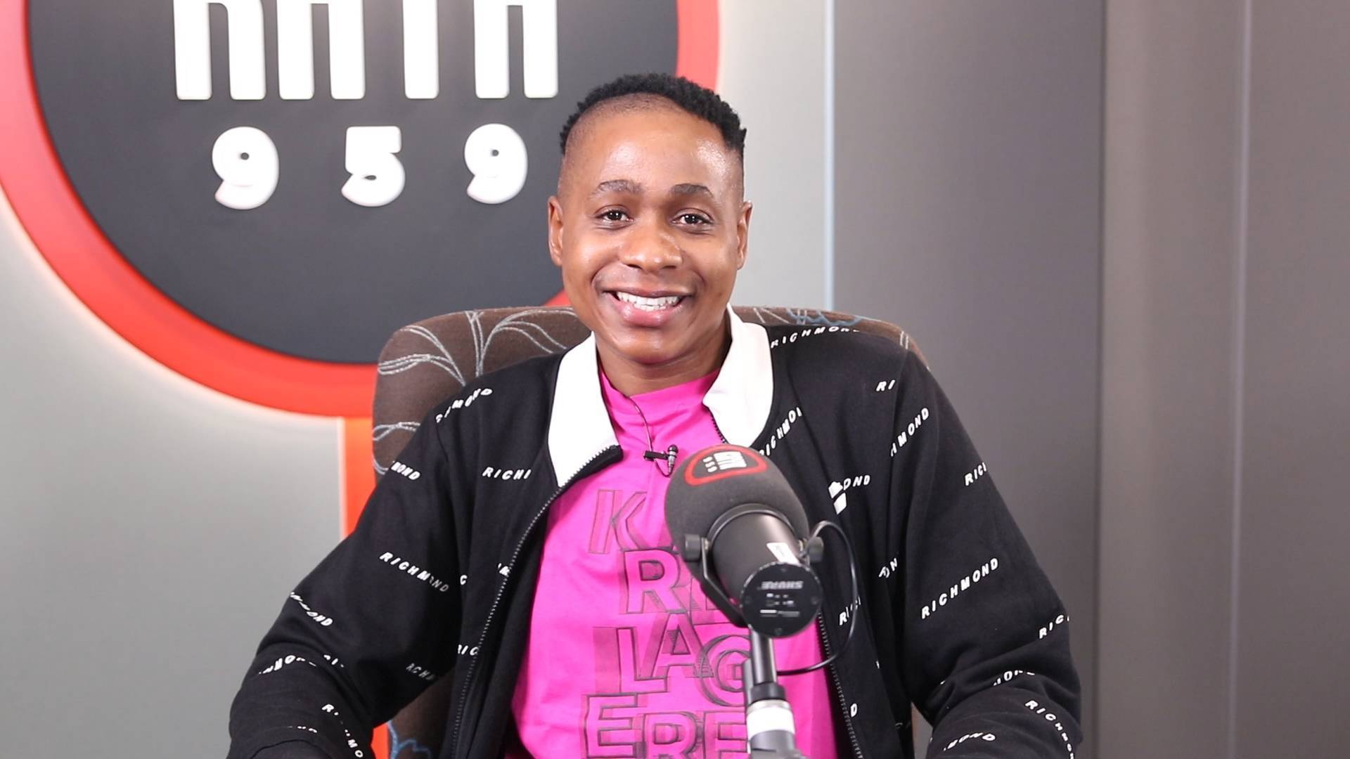 Get a reading done by Tebogo Mfete - KAYA 959