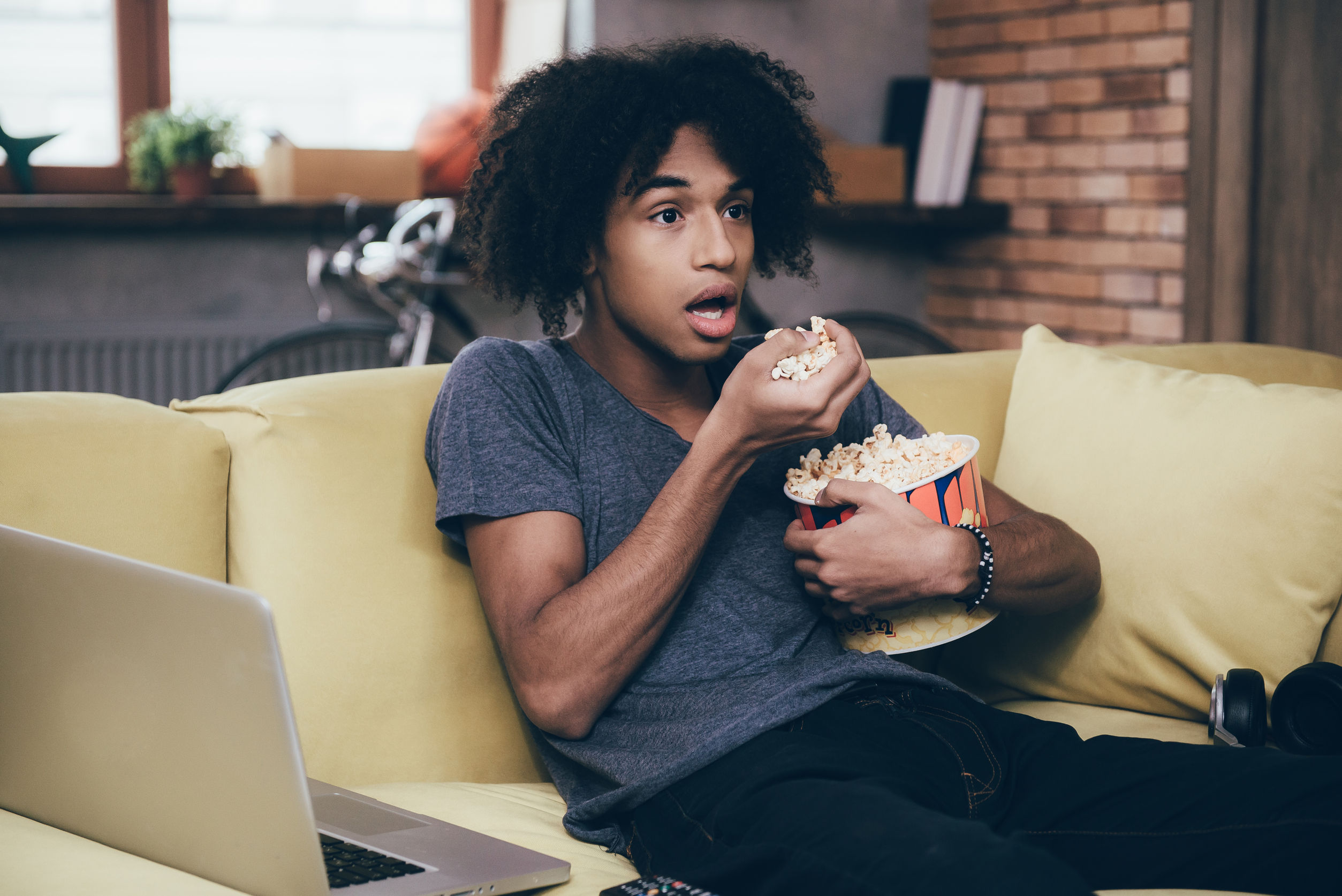Binge watching: why it’s the new normal - KAYA 959
