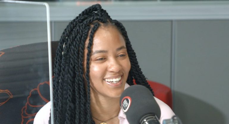 Mpho Sebina talks about her new album Lora #PlatinumFridays - KAYA 959