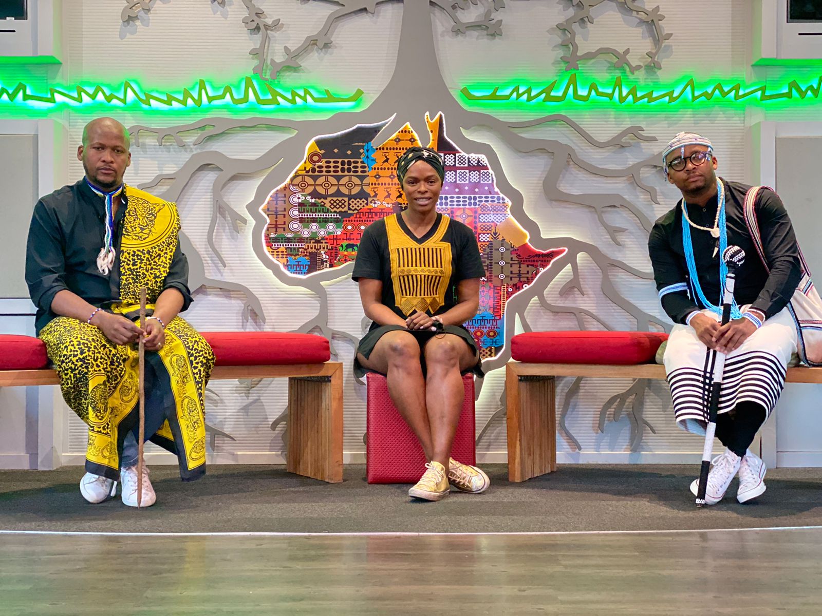 Midday Joy: Spirituality in the digital era - KAYA 959