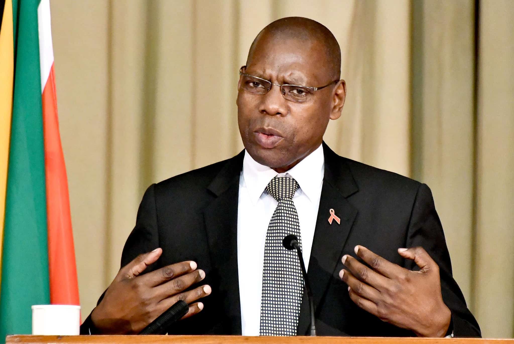 Parliament clears Zweli Mkhize of Digital Vibes allegations - KAYA 959