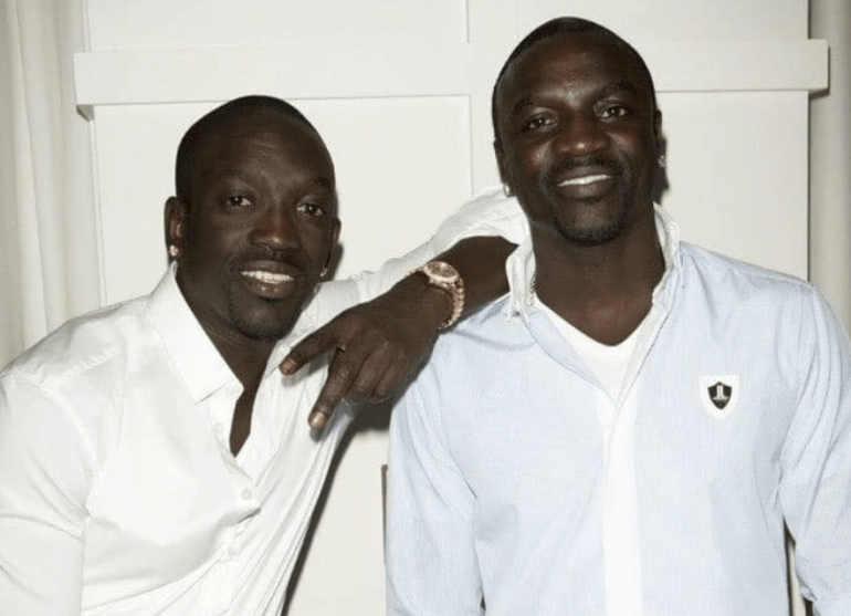 WATCH: Akon used his brothers as body doubles when he was overbooked