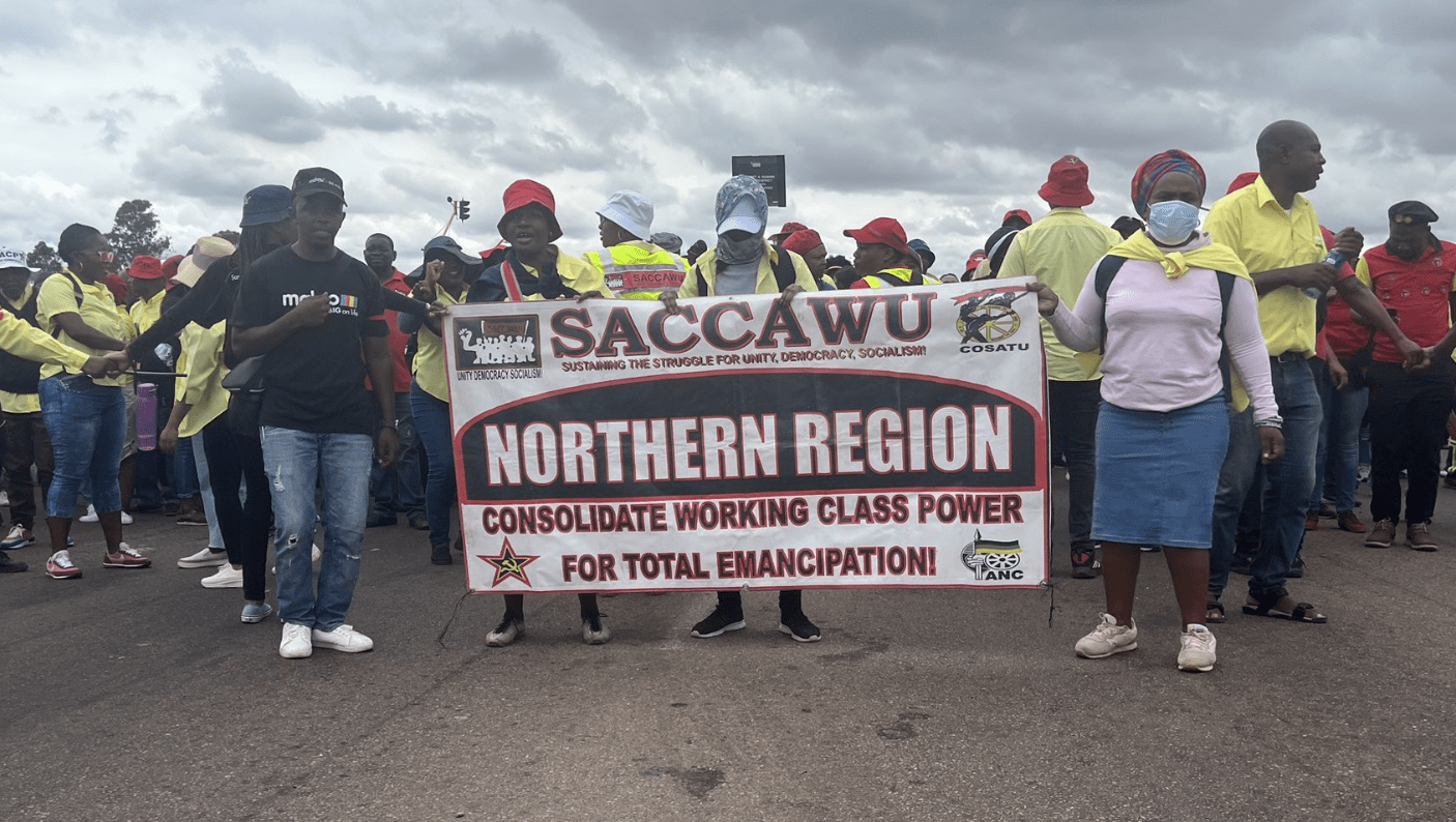 Saccawu threatens Makro with 10-day nationwide strike - KAYA 959