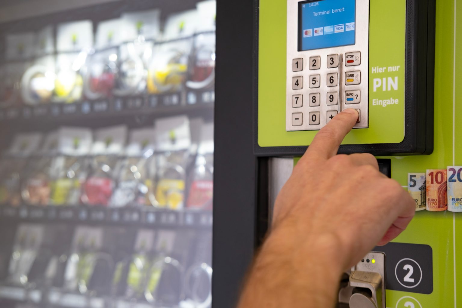 EC launches "contraceptive vending machine" to combat teenage pregnancy
