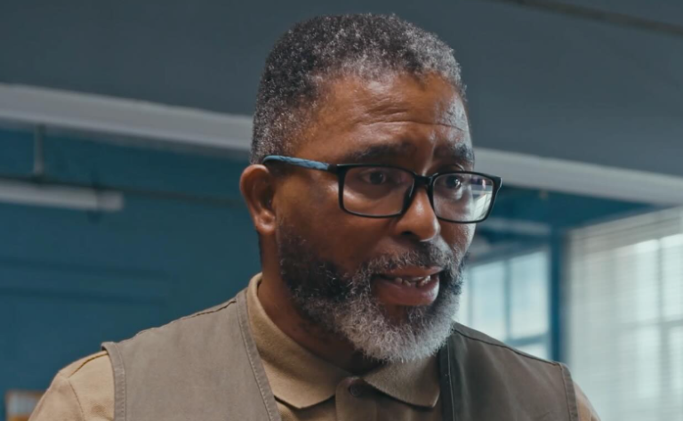 Tributes pour in for legendary actor Sello Motloung