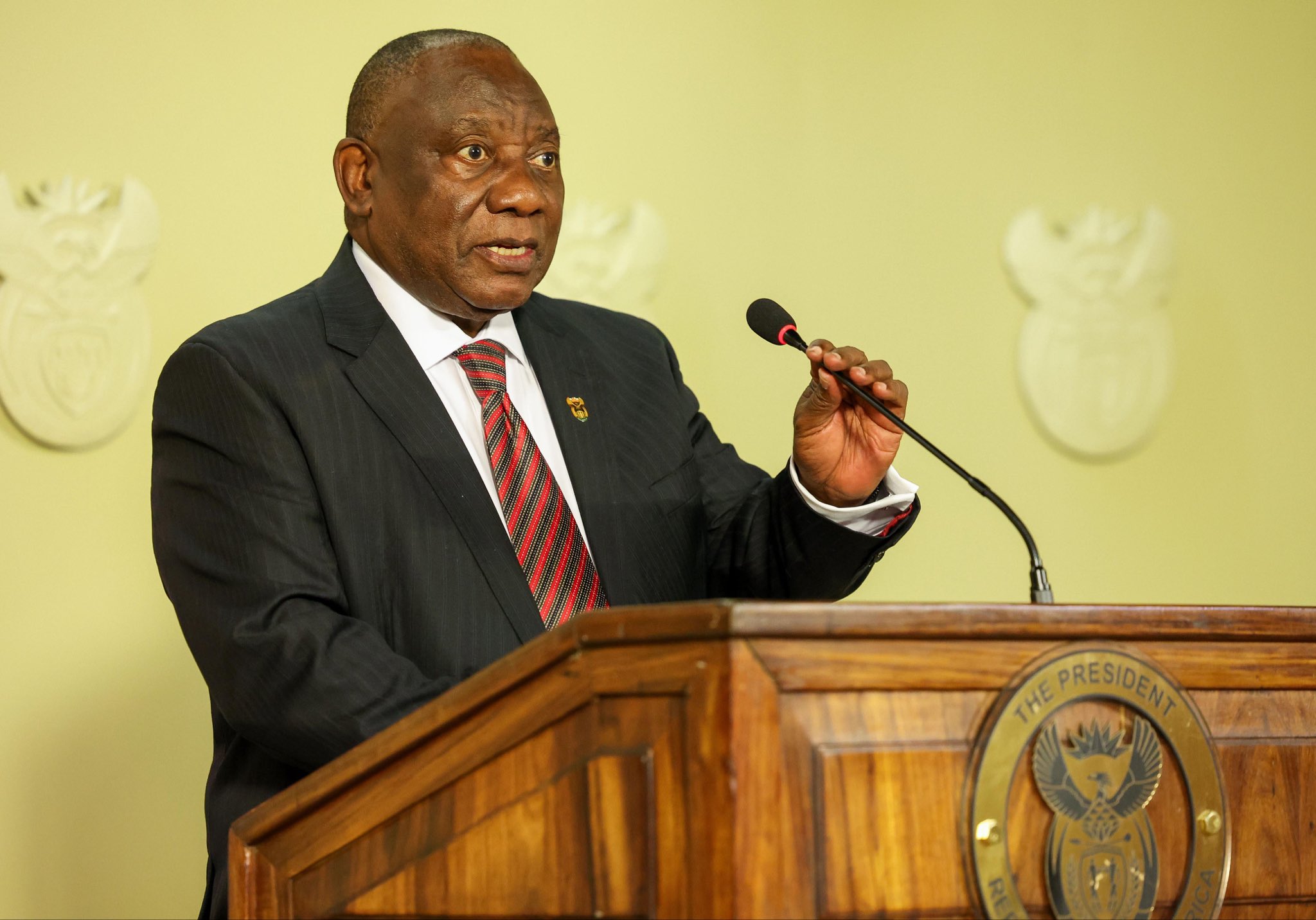 Ramaphosa turns 73 as he swears in new National Executive at the Union ...