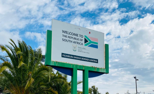 Border gates to operate for 24 hours as holiday travel peaks